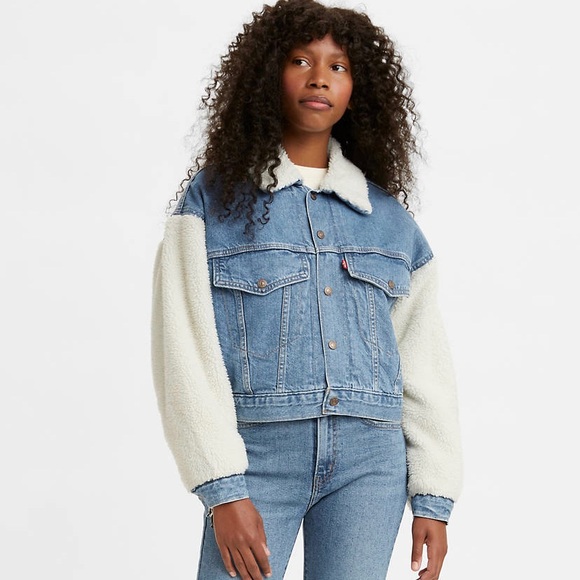 Levi's | Jackets & Coats | Levis Cropped Sherpa Sleeve Trucker Jacket ...